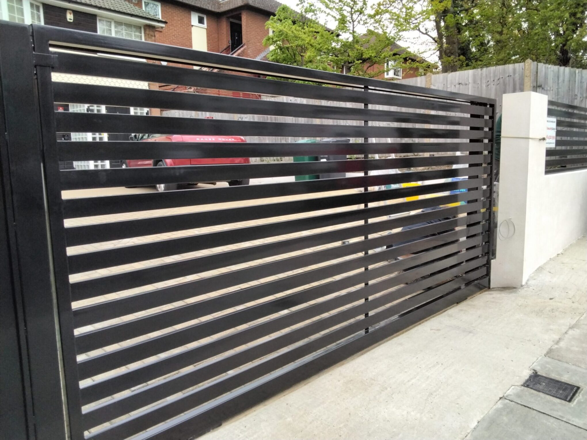 Driveway Gates Iron London | Security gates R Us | London