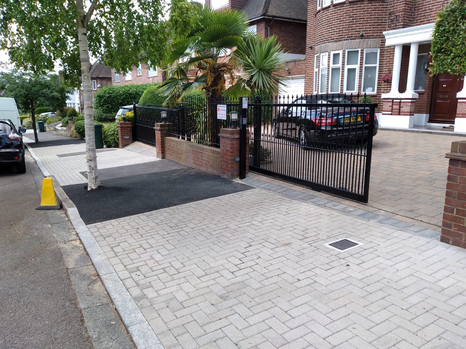Driveway with Gates In London | Security gates R Us | London