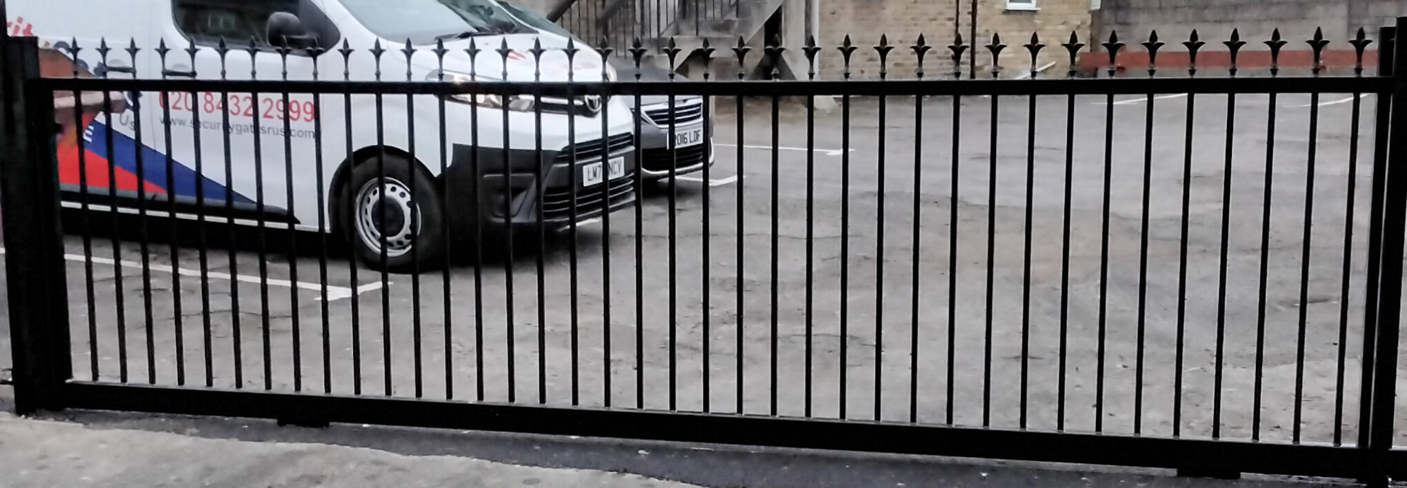 Automatic Driveway Gates: Complete Beginner’s Guide | Security gates R ...